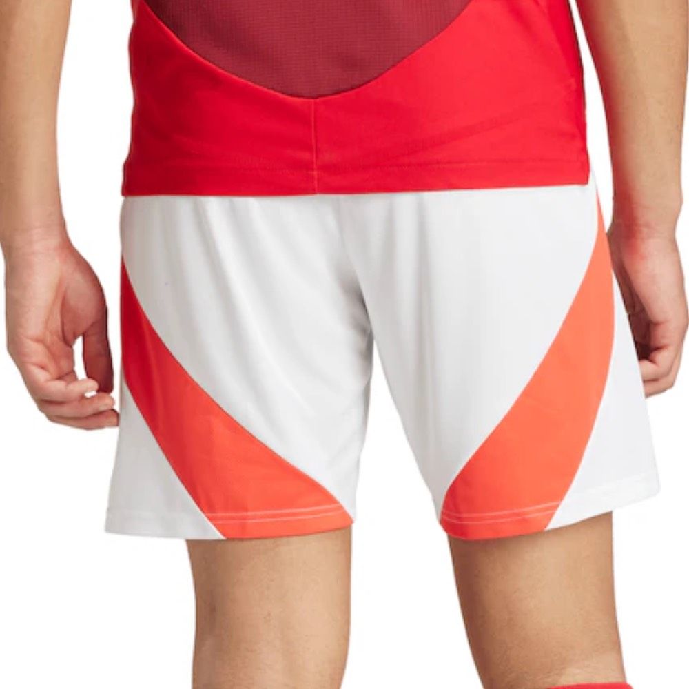 Manchester United Home Shorts 2024/25 | Fast UK and worldwide delivery
